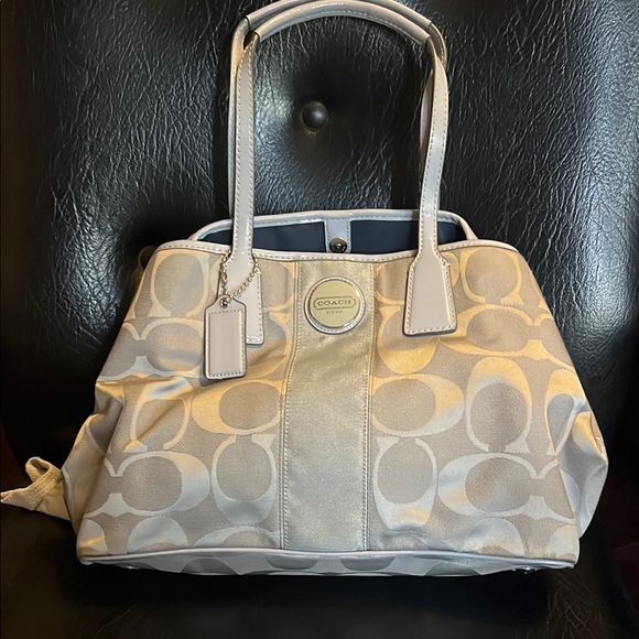 Coach | Bags | Coach Beige Signature Tote Bag | Poshmark
